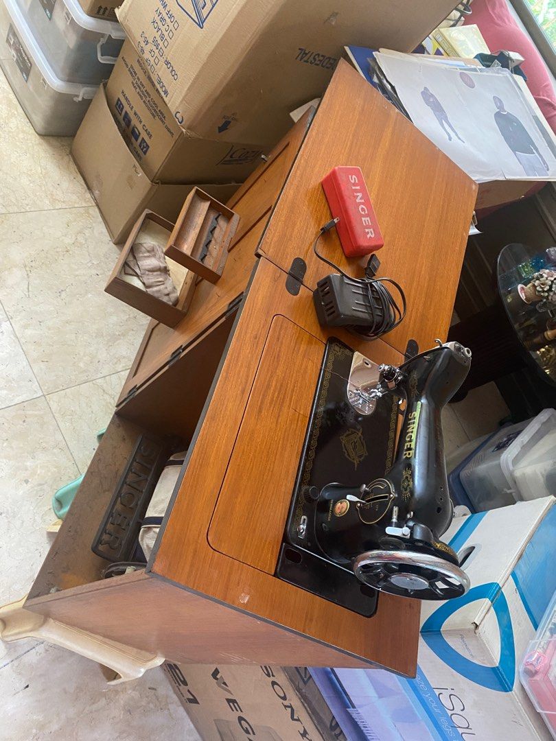 1980 Antique Singer Sewing Machine Complete Set with Table, Furniture ...