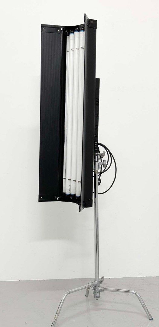 4 Bank Kinoflo fluorescent light, Photography, Photography Accessories ...
