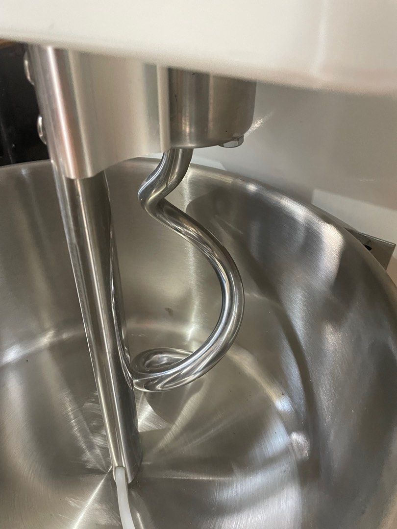 8kg Double Speed Spiral Mixer 20L, Furniture & Home Living, Kitchenware ...