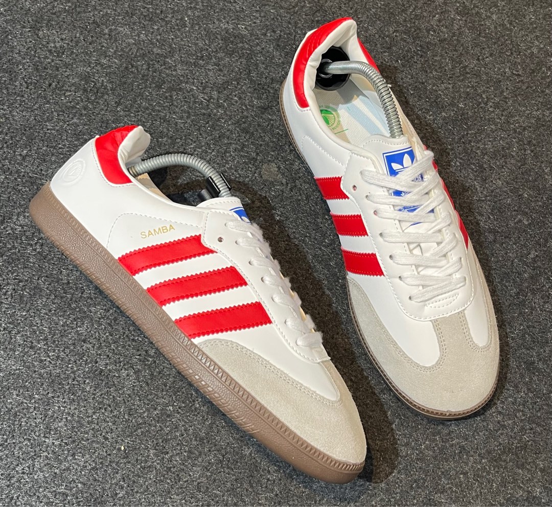 Adidas Samba stripe merah 8uk, Men's Fashion, Footwear, Sneakers on ...
