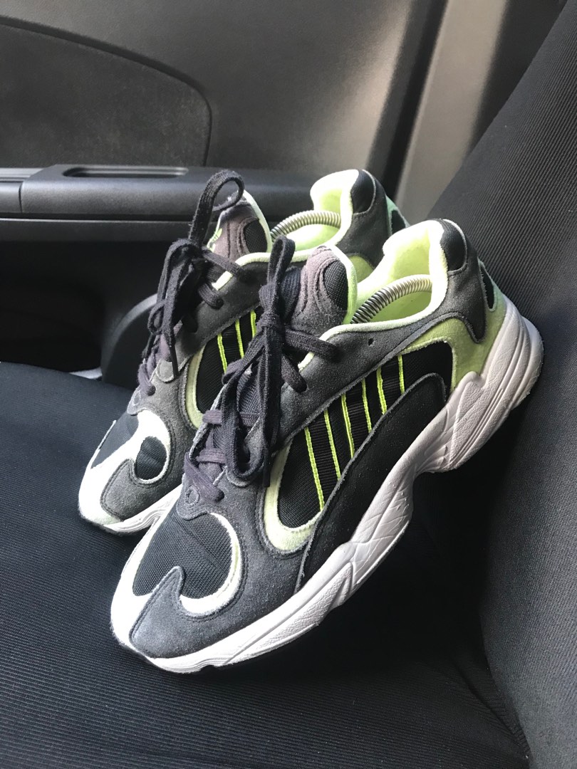 ADIDAS YUNG ONE, Men's Fashion, Footwear, Sneakers on Carousell