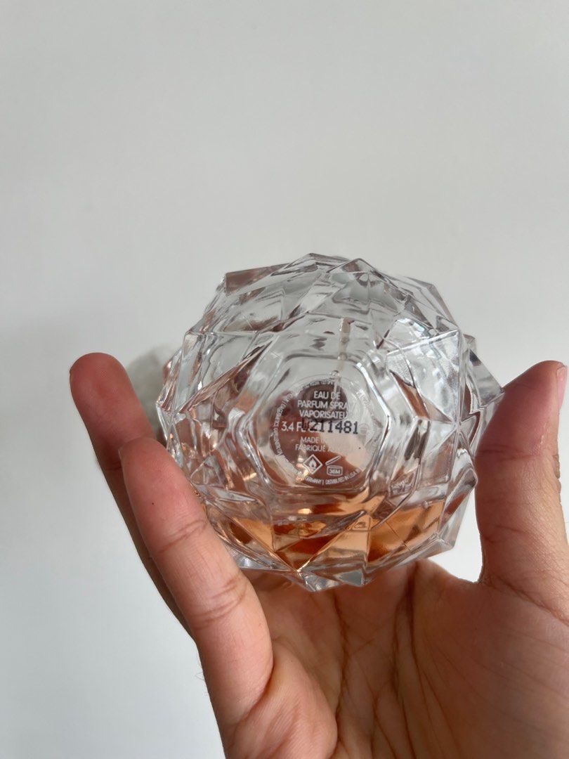 Ariana Grande Ari Perfume EDP, Beauty & Personal Care, Fragrance ...