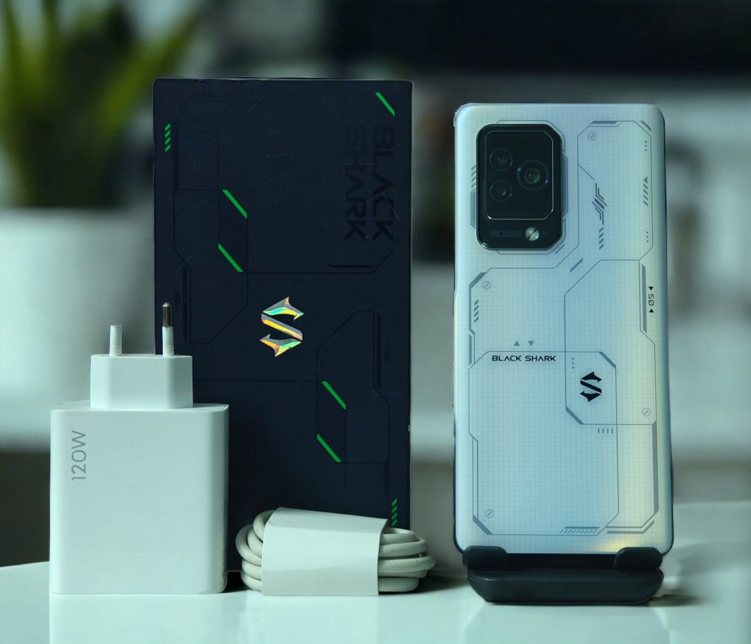 BLACKSHARK 5 PRO 5G 256GB/12GB GLOBAL COMPLETE PACKAGE, Mobile Phones ...