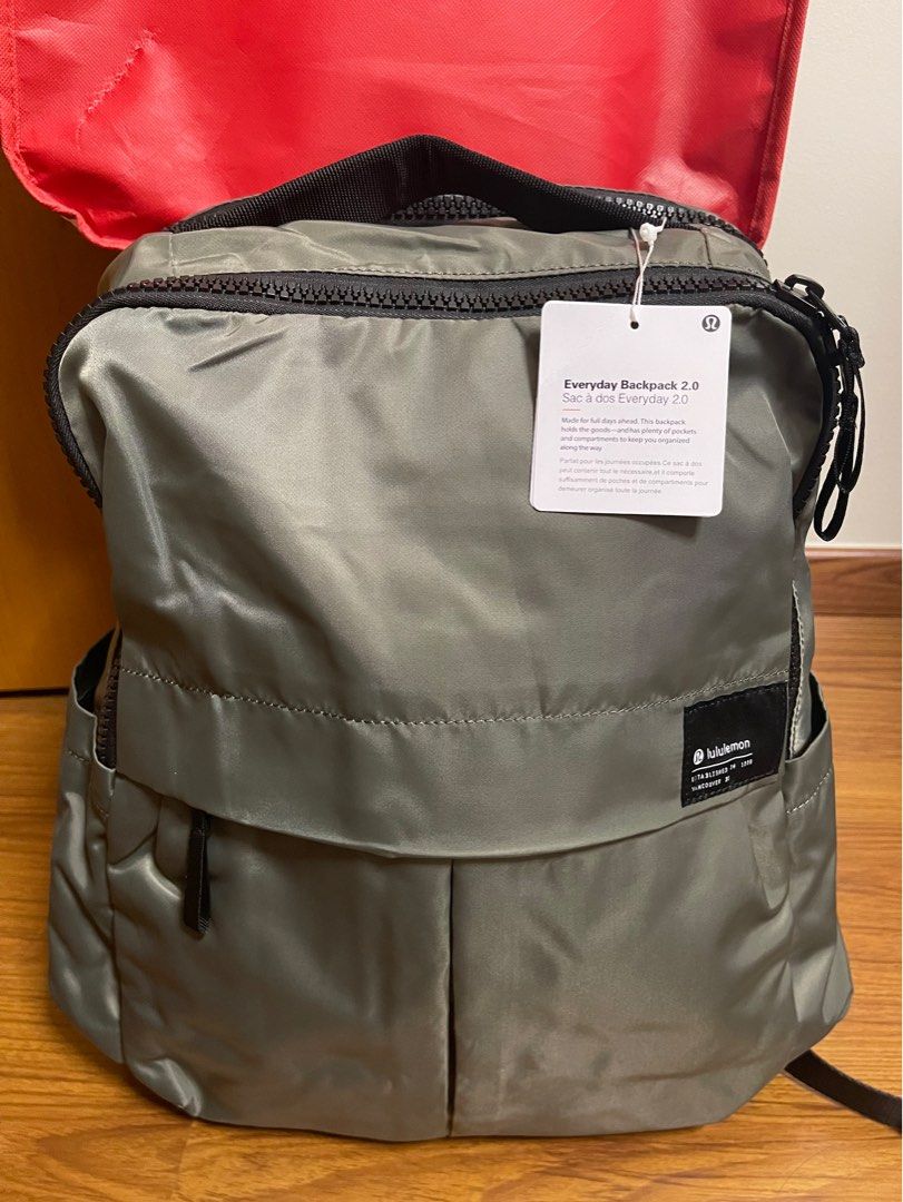 BNWT Lululemon Everyday Backpack (GRSG/BLK), Men's Fashion, Bags ...
