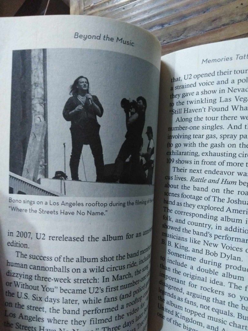 Bono of U2 biography book, Hobbies & Toys, Books & Magazines, Fiction ...