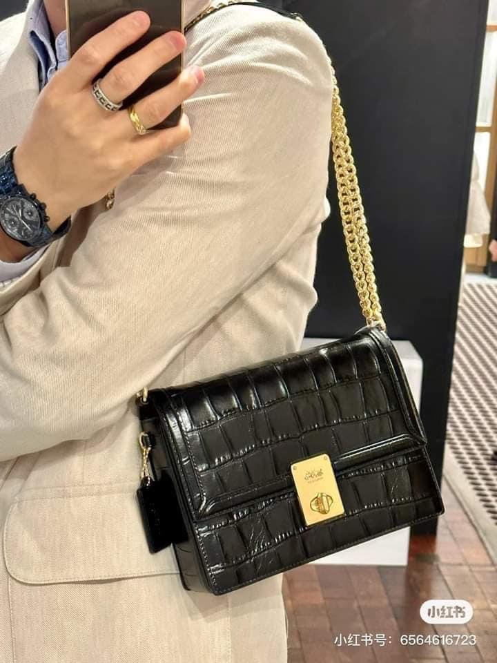 CCH HUTTON CROSSBODY, Women's Fashion, Bags & Wallets, Cross-body Bags ...