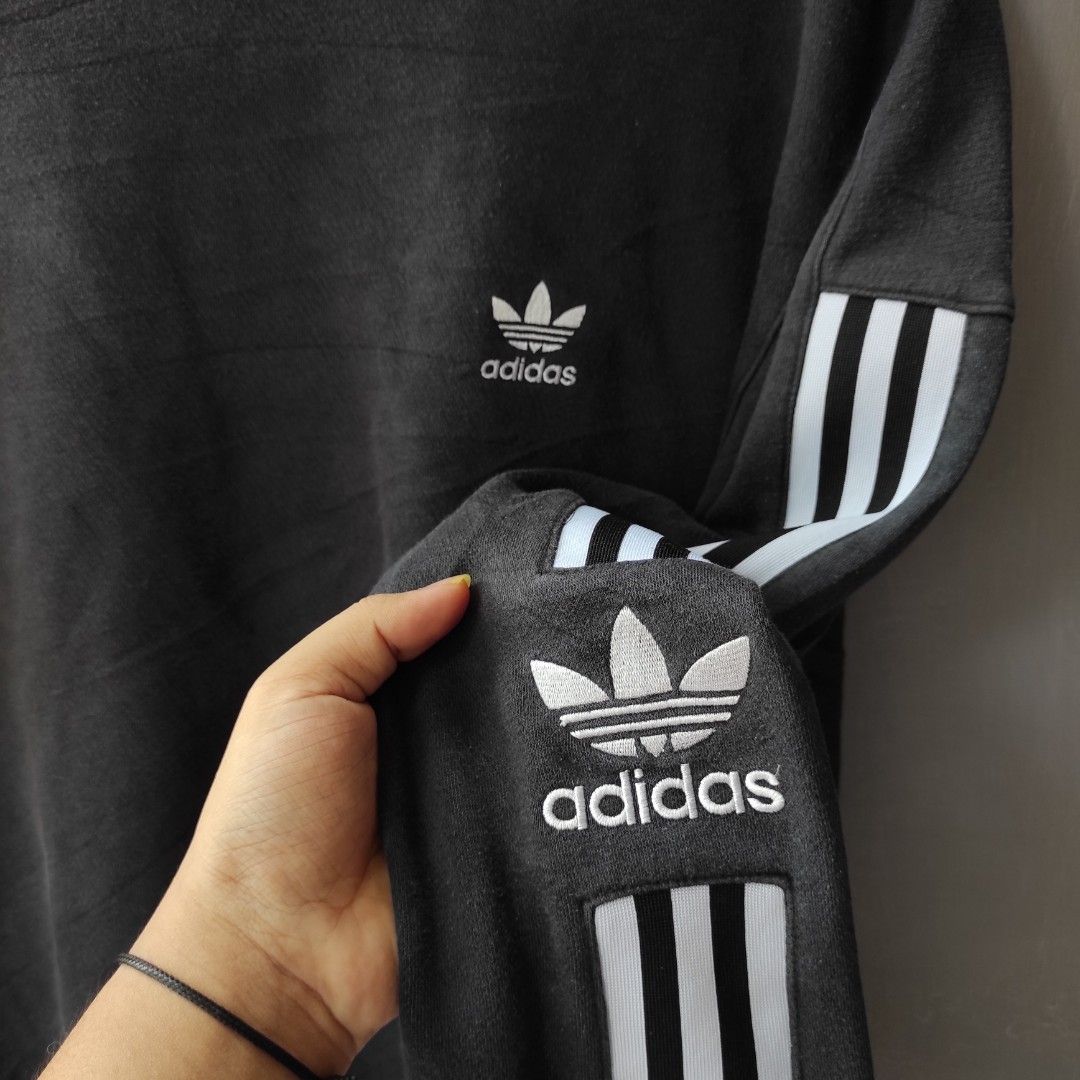Crewneck Adidas Trefoil Tech Crew, Fesyen Pria, Pakaian , Baju Luaran ...