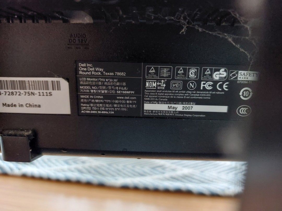 Dell 19 inch monitor model SE198WFP, Computers & Tech, Parts ...