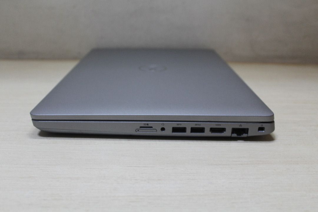 Dell precision 3551 i7-10875H Ram 16GB ssd 512gb nvidia Quadro p620 ...