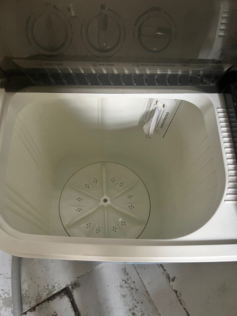 For SALE! Toshiba Twin Tub Washing Machine 7Kg, TV & Home Appliances ...