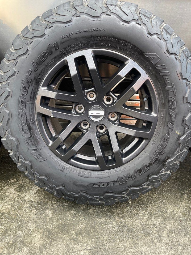 Ford Raptor Mags in Tire stock set 5 pcs size 17 BFG tire KO2 285/70R17 ...