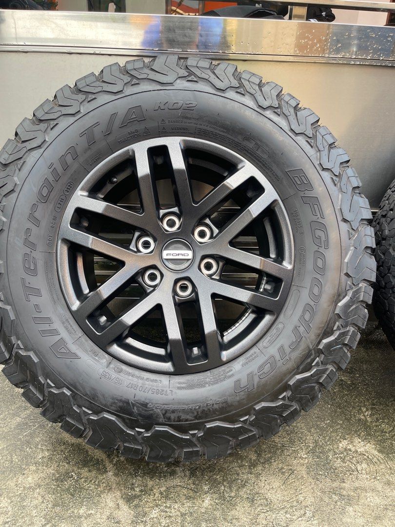Ford Raptor Mags in Tire stock set 5 pcs size 17 BFG tire KO2 285/70R17 ...