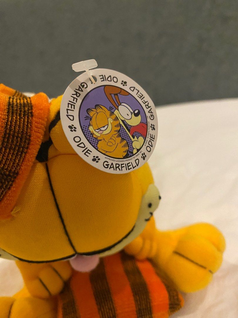 Garfield license plush toy, Hobbies & Toys, Toys & Games on Carousell