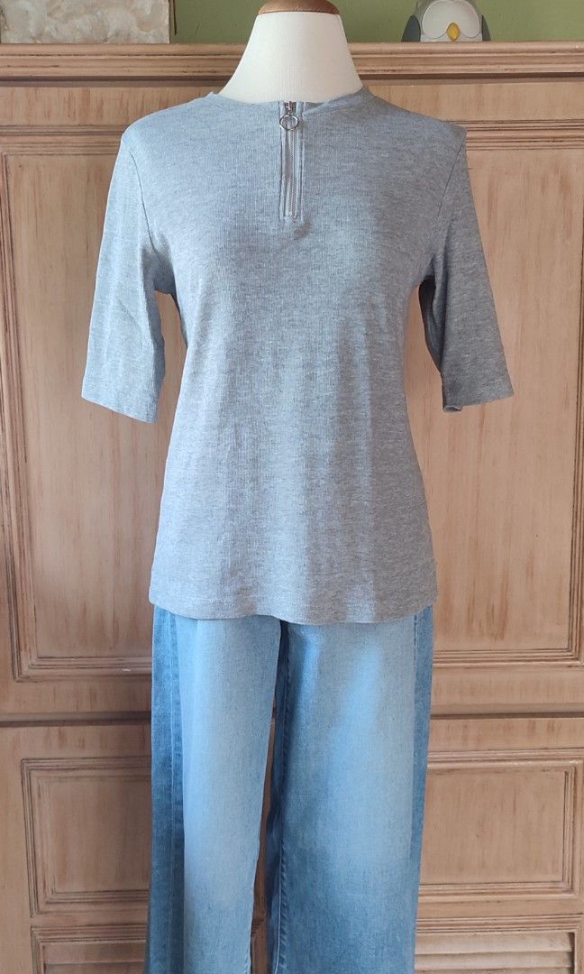 GU by Uniqlo Ring Zip Top, Women's Fashion, Tops, Blouses on Carousell