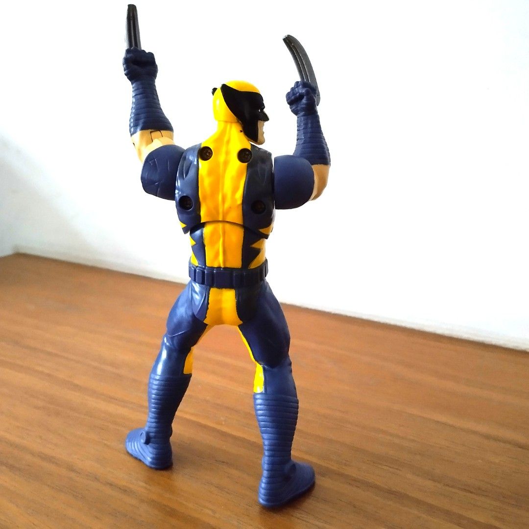 HASBRO WOLVERINE COLLECTIBLE ACTION FIGURE, Hobbies & Toys, Memorabilia ...
