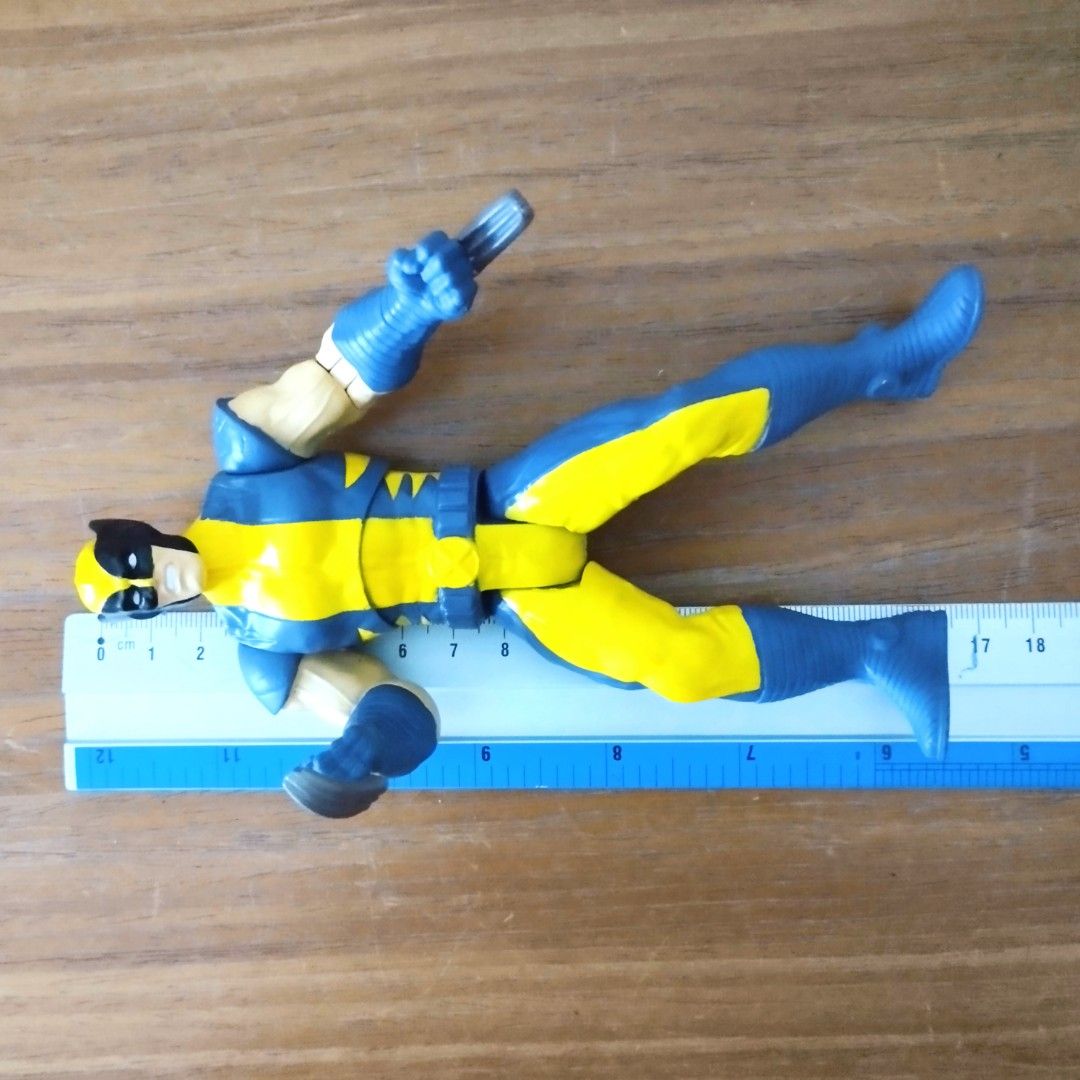 HASBRO WOLVERINE COLLECTIBLE ACTION FIGURE, Hobbies & Toys, Memorabilia ...