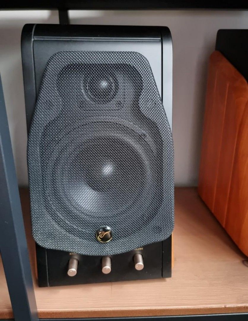 HiVi Swans M200 MKiii, Audio, Soundbars, Speakers & Amplifiers on Carousell