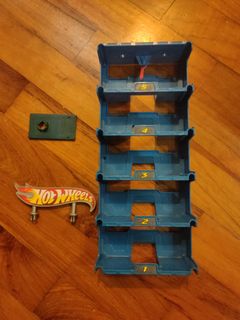 Hot Wheels display rack, Hobbies & Toys, Toys & Games on Carousell