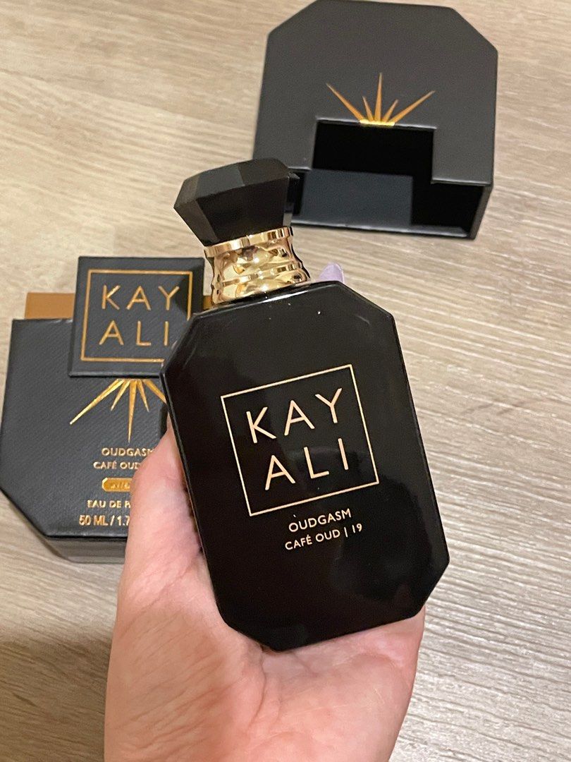 HUDA BEAUTY Kayali Oudgasm Café Oud 19 Eau de Parfum Intense, Beauty ...