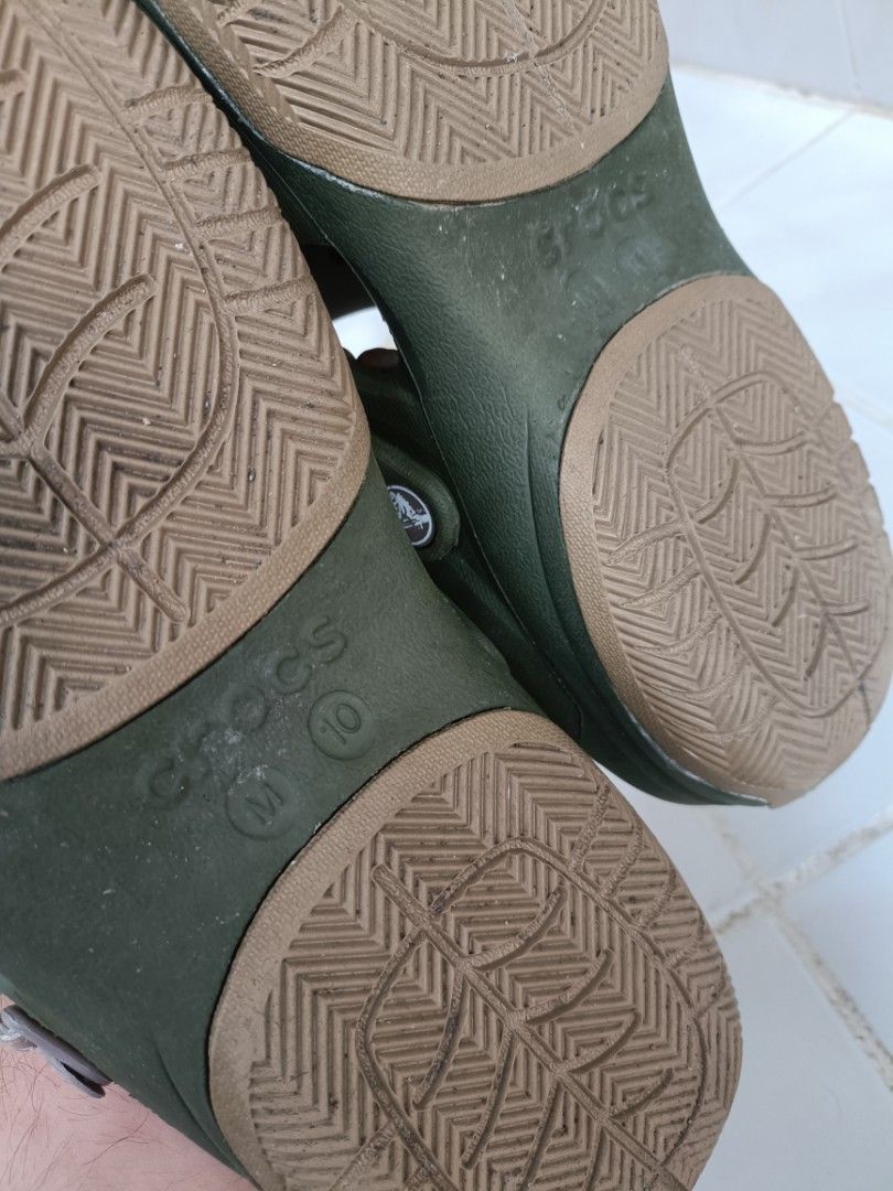 Iconic CROCS Comfort Original, Men's Fashion, Footwear, Slippers & Slides on Carousell