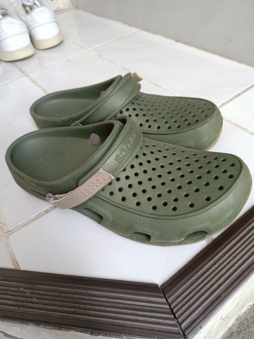 Iconic CROCS Comfort Original, Men's Fashion, Footwear, Slippers & Slides on Carousell