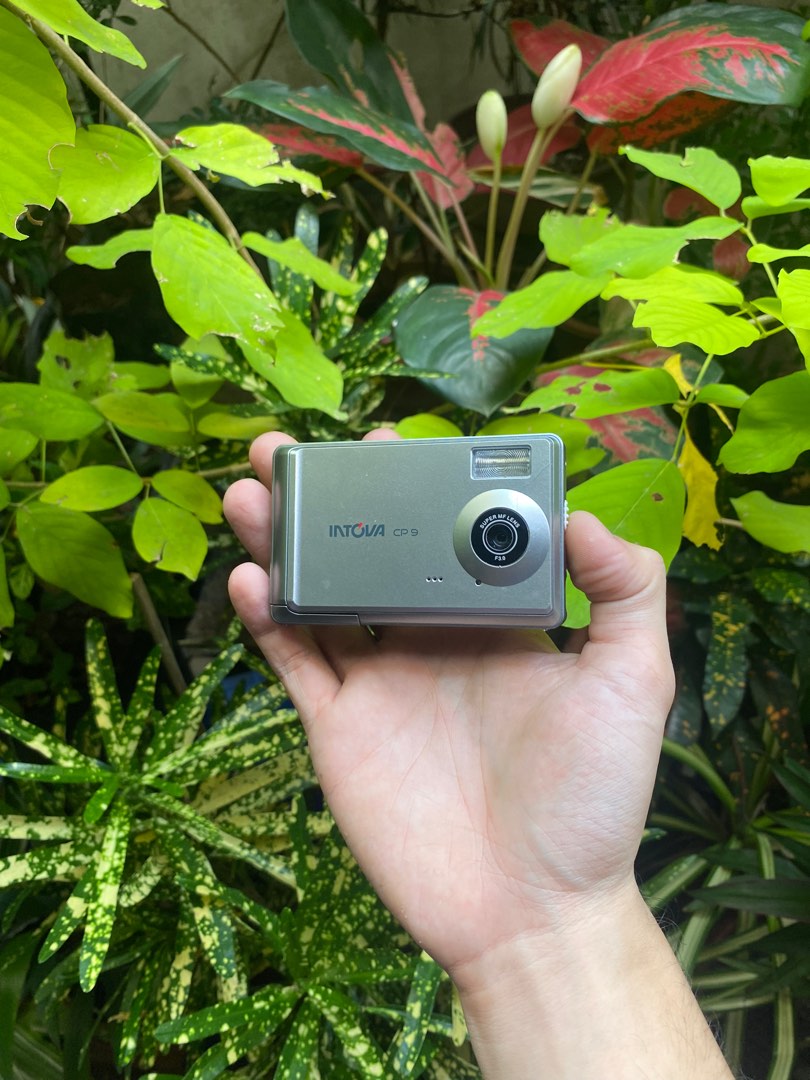 INTOVA CP9 Digicam, Photography, Cameras on Carousell
