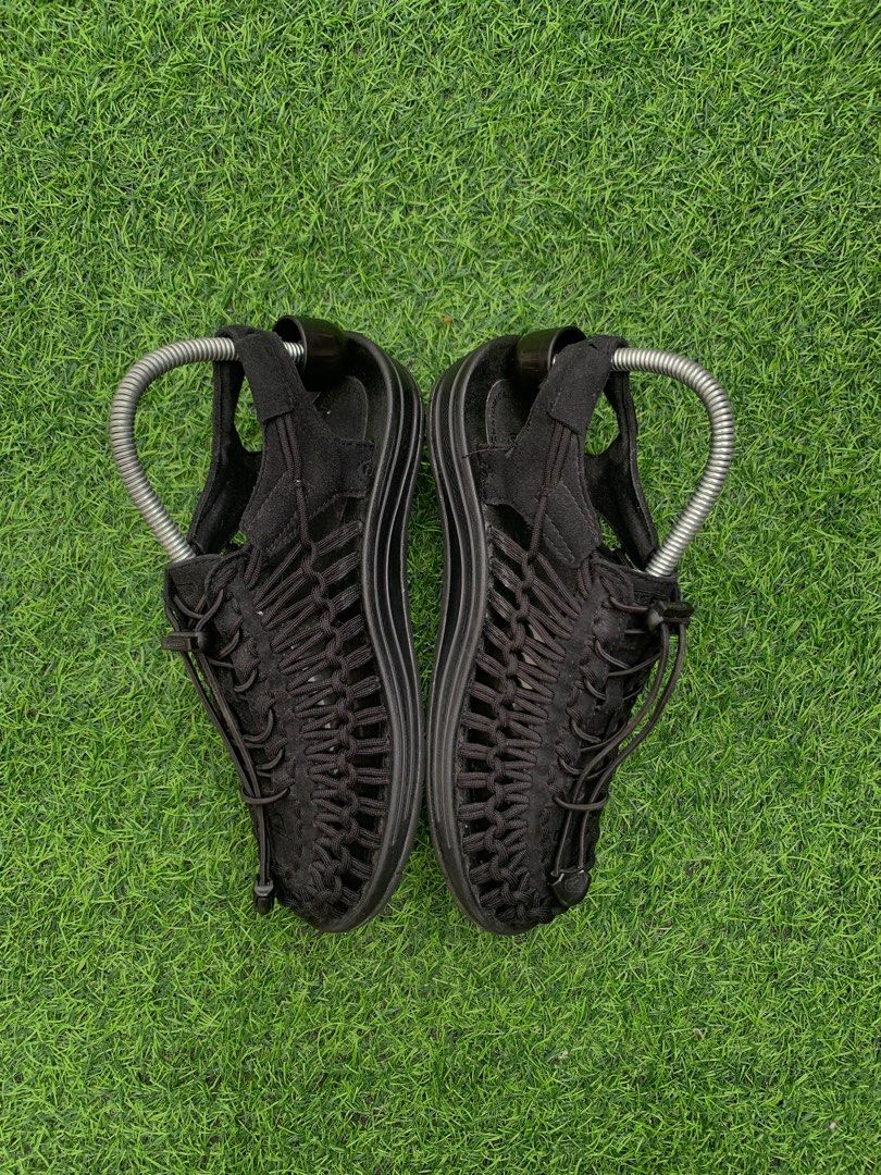 Keen Uneek OG Black Paracord Sandals, Men's Fashion, Footwear, Slippers ...