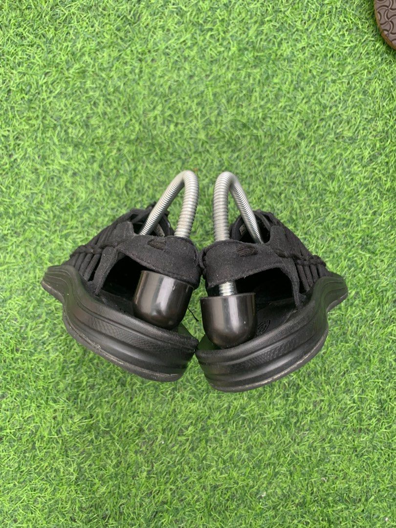 Keen Uneek OG Black Paracord Sandals, Men's Fashion, Footwear, Slippers ...