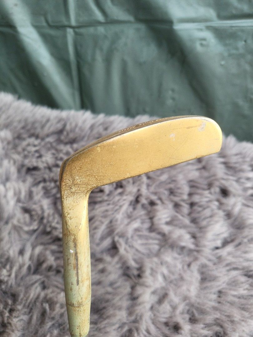 Kenneth Smith Royal Gold Forged 33 inches putter, Sports Equipment ...