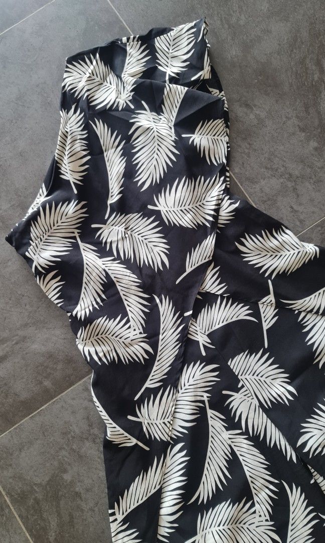 Leaf toga jumpsuit, Women's Fashion, Dresses & Sets, Dresses on Carousell