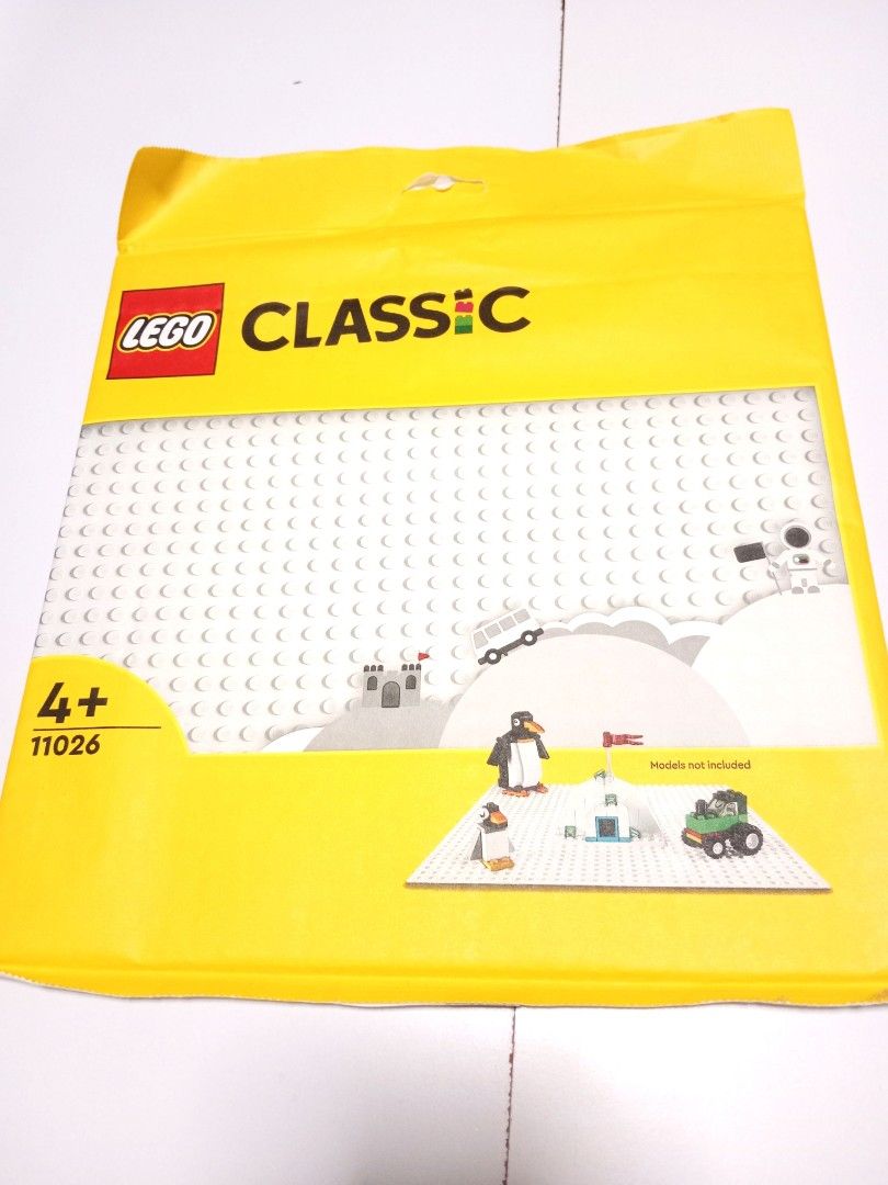 LEGO 11026 Classic White Baseplate, Hobbies & Toys, Toys & Games on ...