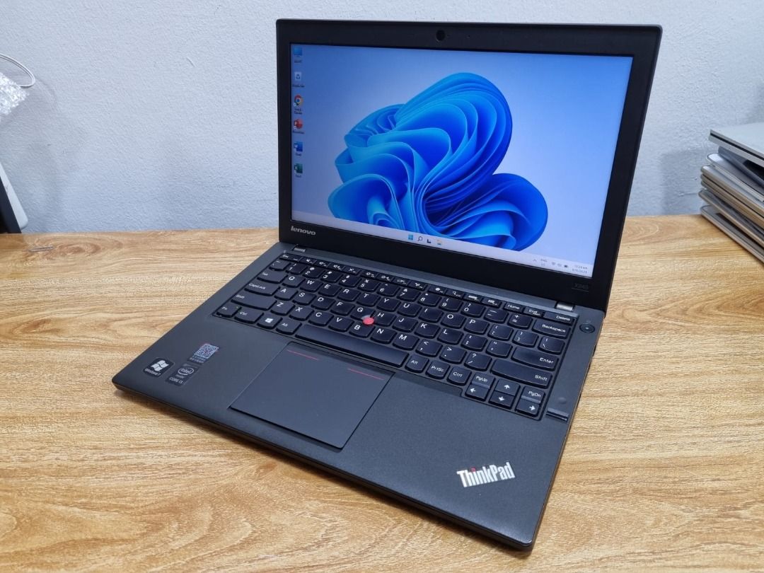 Lenovo 14 Inch i7 Laptop - Windows 11 + Ms Office - 8GB + 256GB - Large ...