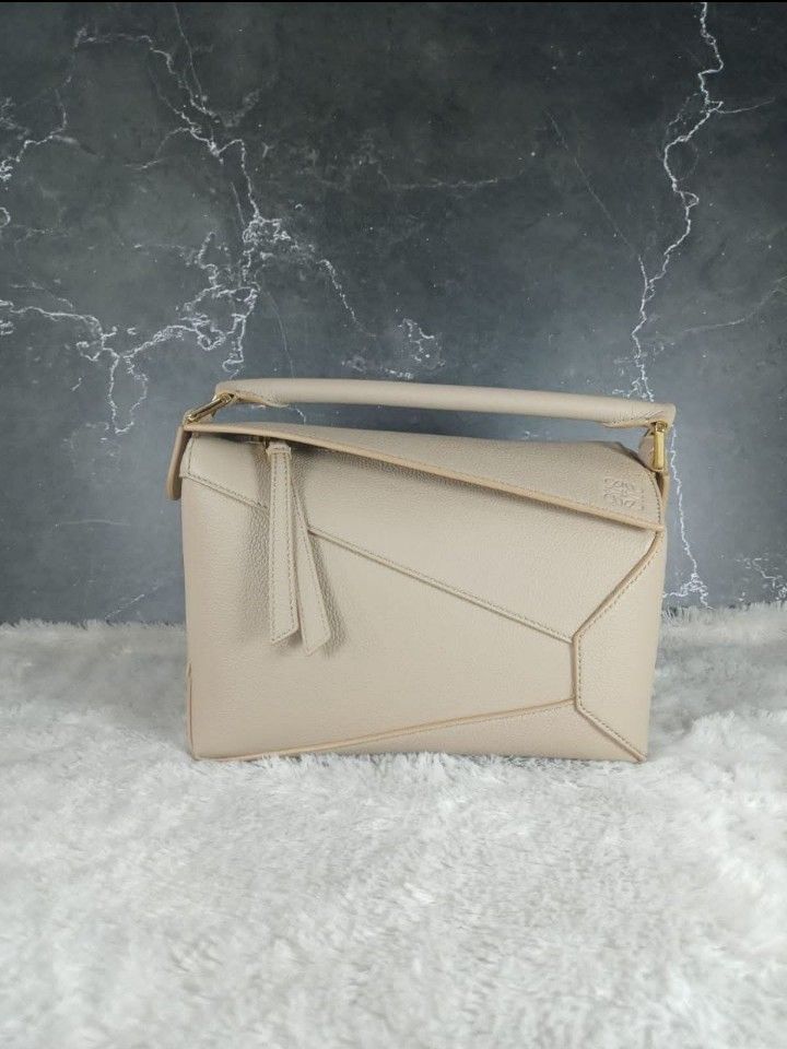 Loewe puzzle edge Sand Complete multi (rec nyusul ketinggalan), Fesyen ...