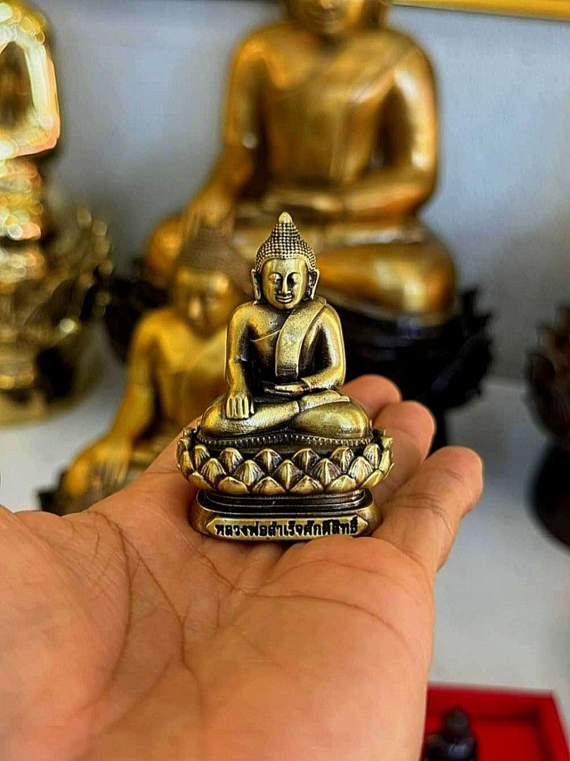 LP Samrit Saksit (3 inch), BE2566, Hobbies & Toys, Memorabilia ...