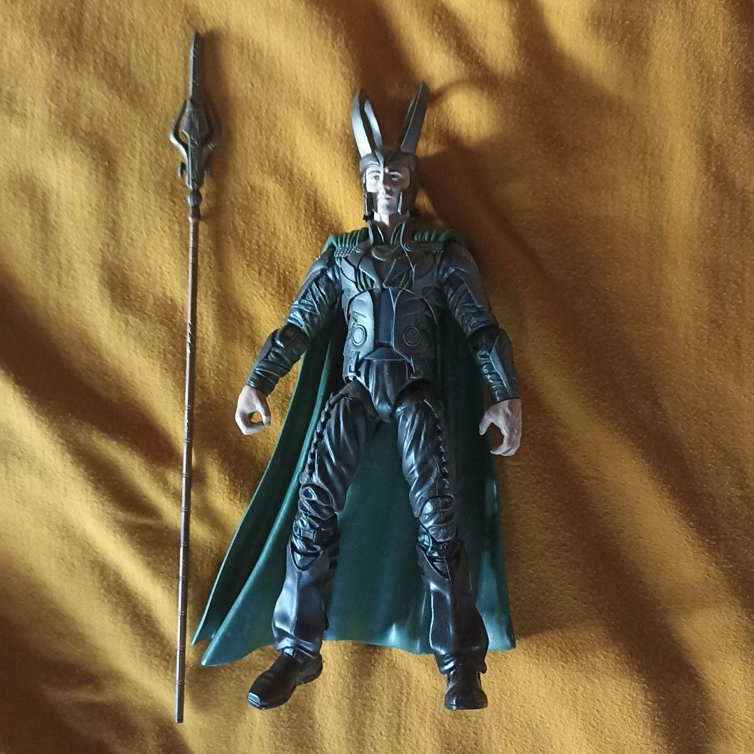 MARVEL SELECT LOKI, Hobbies & Toys, Toys & Games on Carousell