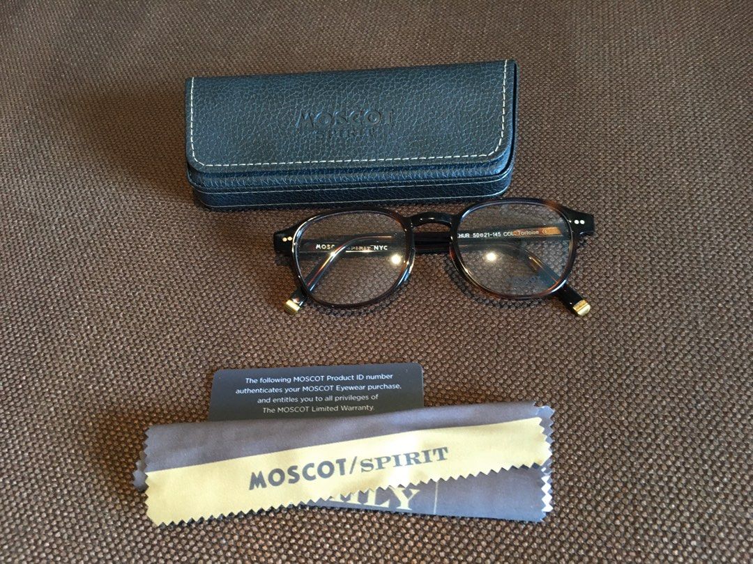Moscot Arthur eyeglasses tortoise NEW, Women's Fashion, Watches ...