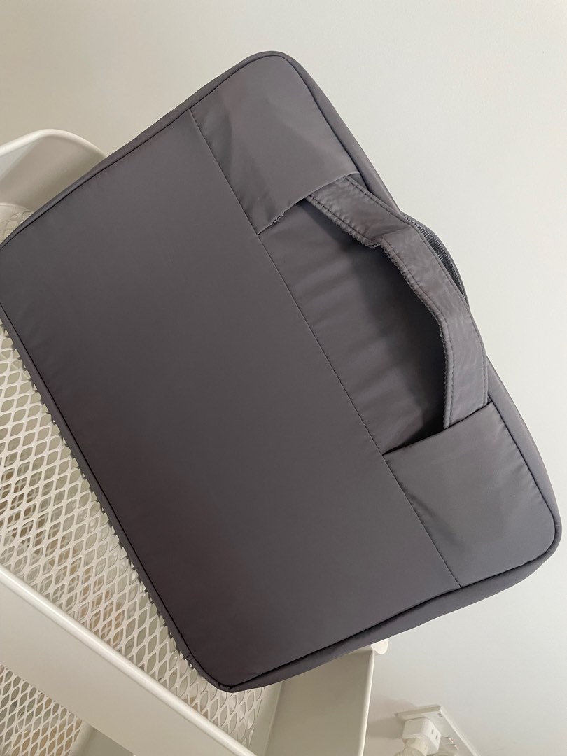 MUJI always-on Laptop Case A4 Grey, Computers & Tech, Parts ...