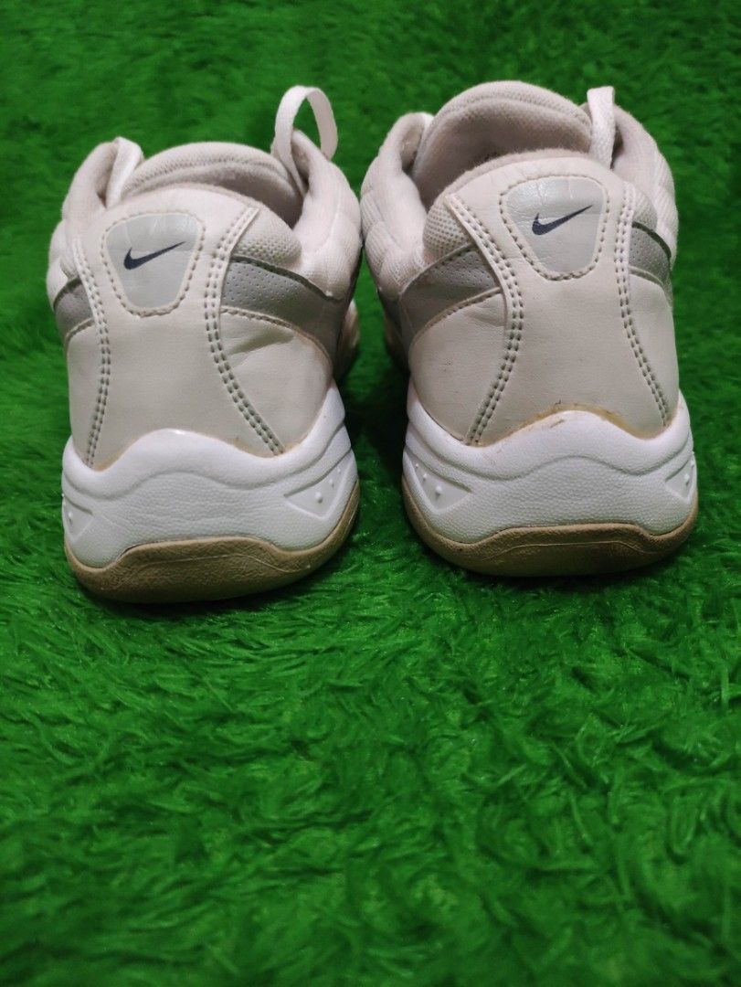 Nike City Court 3, Fesyen Pria, Sepatu , Lainnya di Carousell