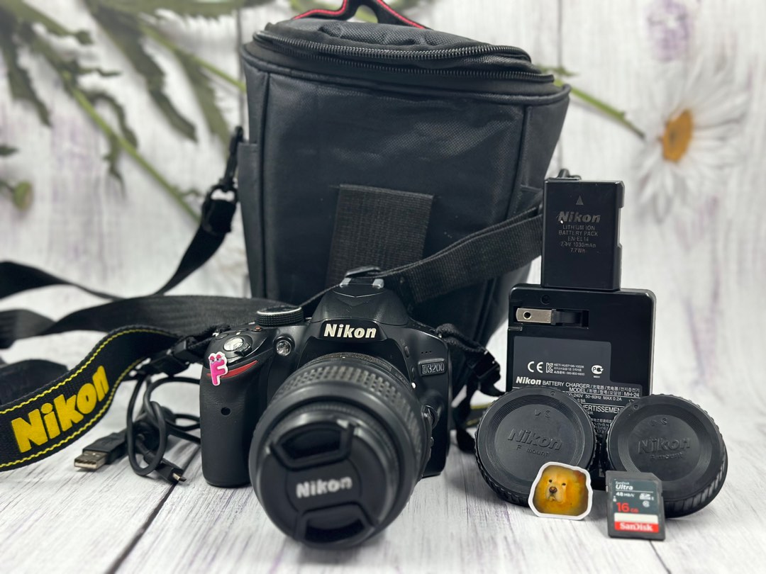 Nikon D3200 DSLR Camera 24MP with 18-55mm Lens Manual Focus ...