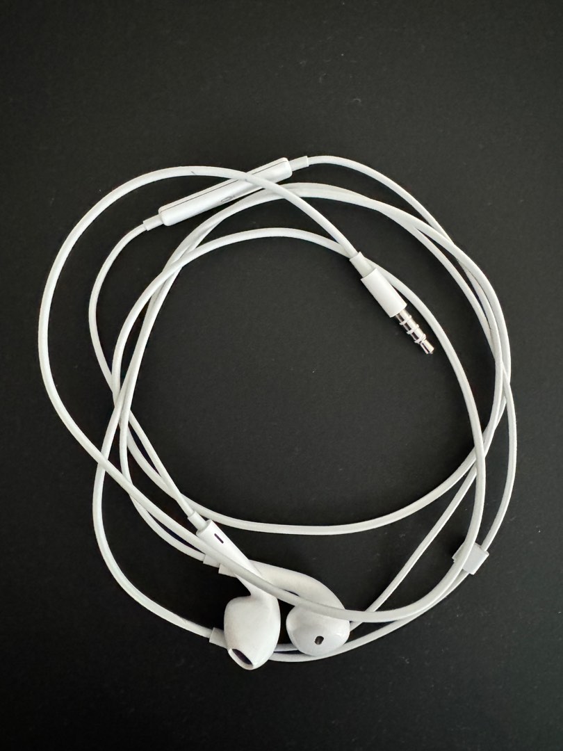 Original Apple earpods 3.5mm, Mobile Phones & Gadgets, Mobile & Gadget ...