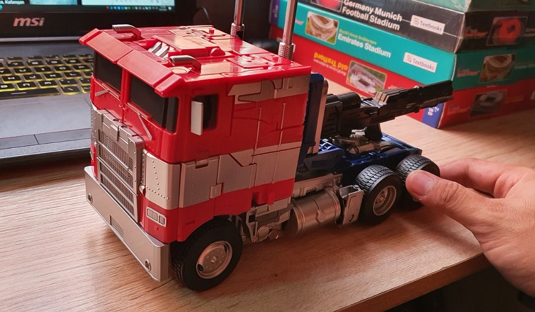 [OVERSIZED/ALLOY] 30cm Transformers Optimus Prime, Hobbies & Toys, Toys ...