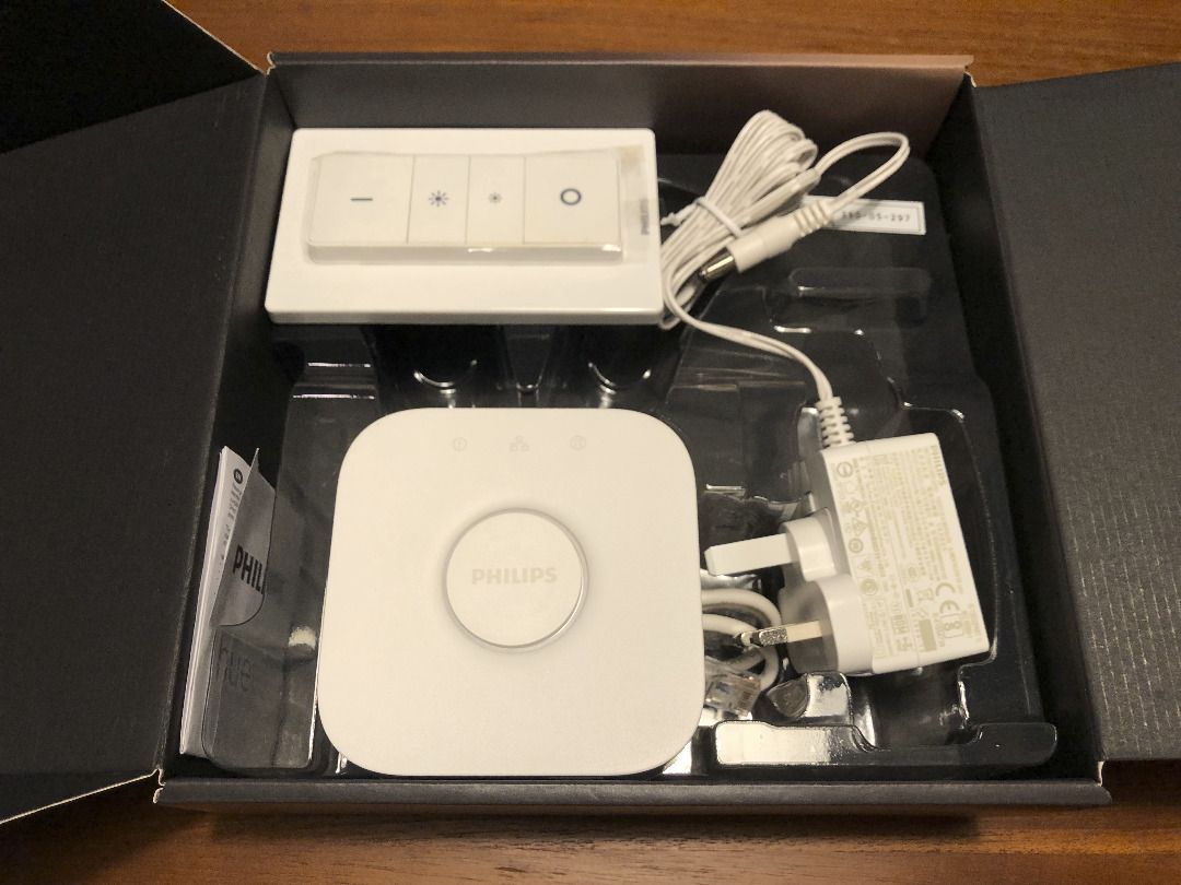 Philips Hue Smart Bridge, with light switch and Ethernet cable. Model ...