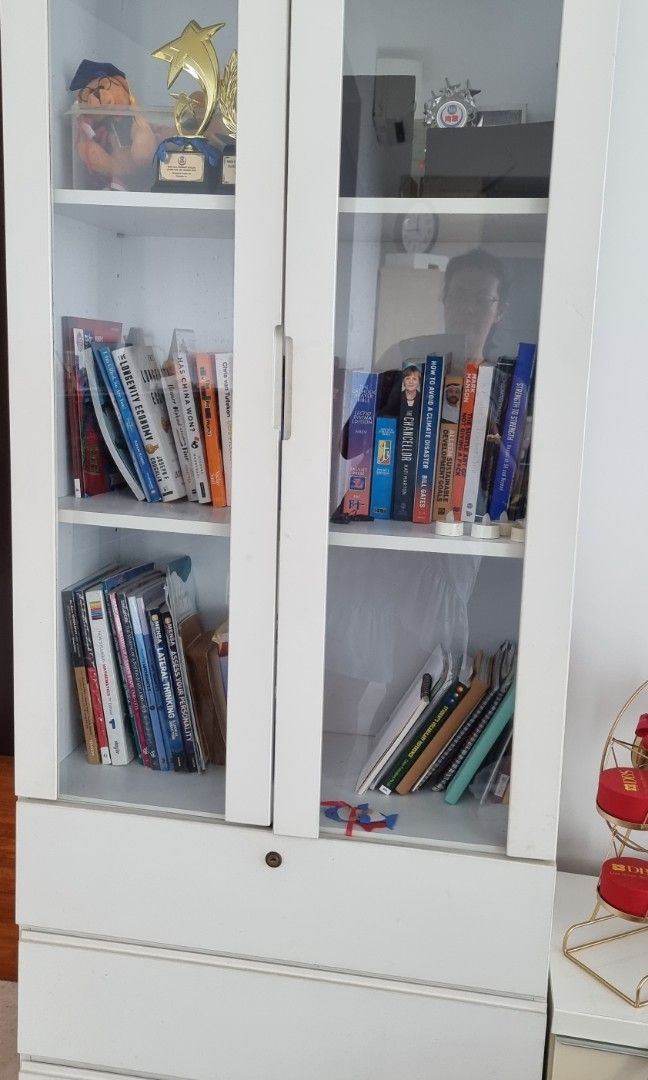 Preloved cabinet/bookshelf, Furniture & Home Living, Furniture, Shelves ...