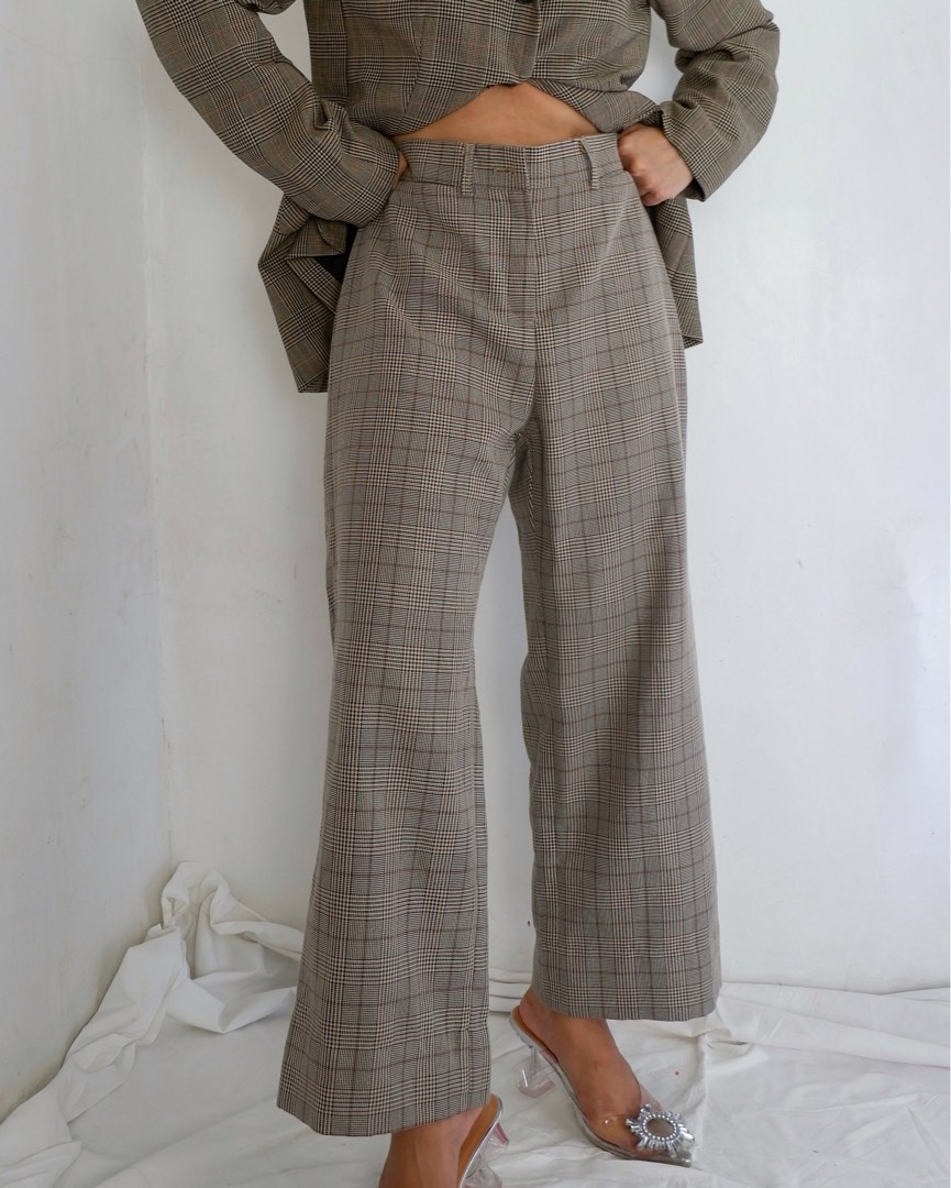 Preppy plaid trouser, Women's Fashion, Bottoms, Other Bottoms on Carousell