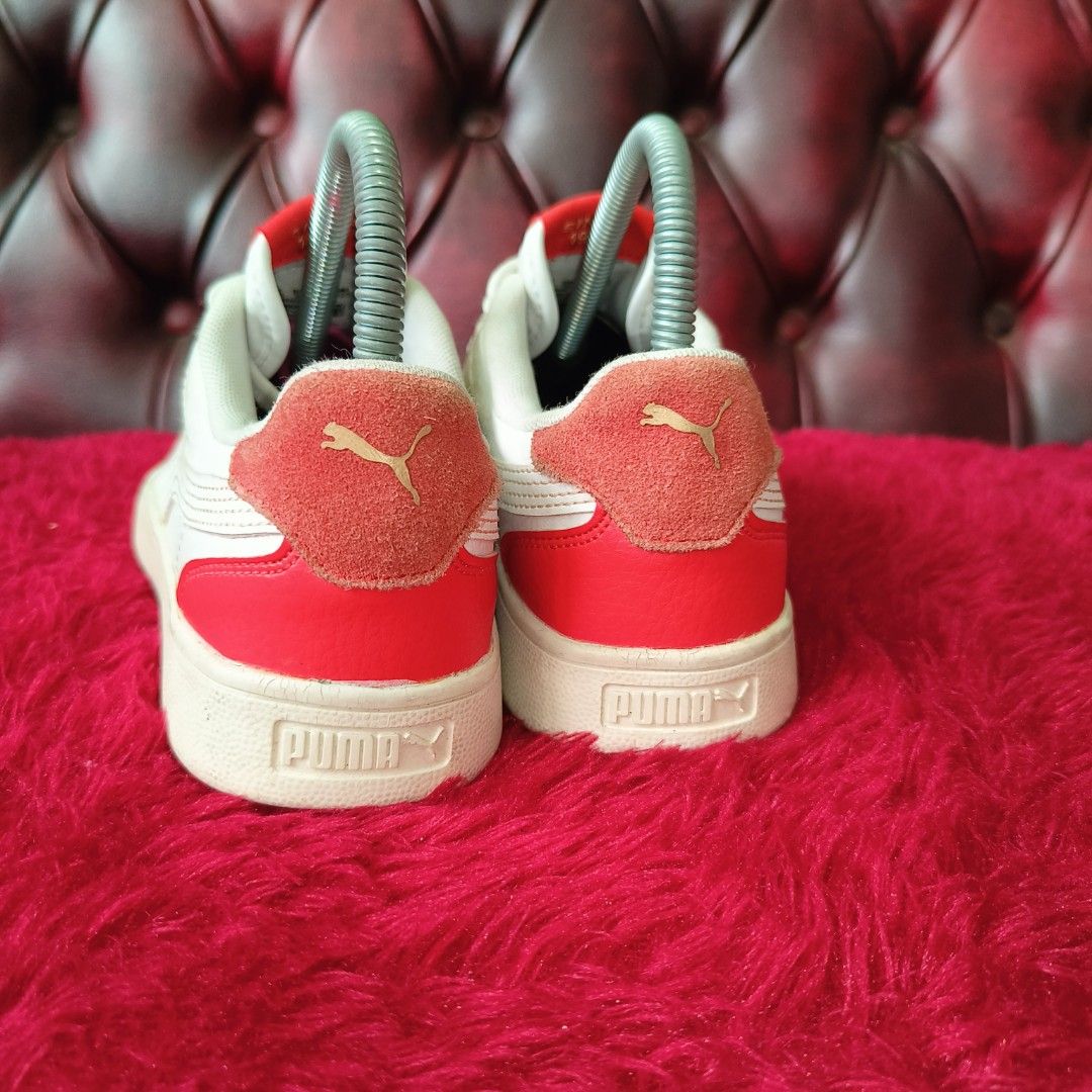 Puma smash v1, Fesyen Wanita, Sepatu di Carousell