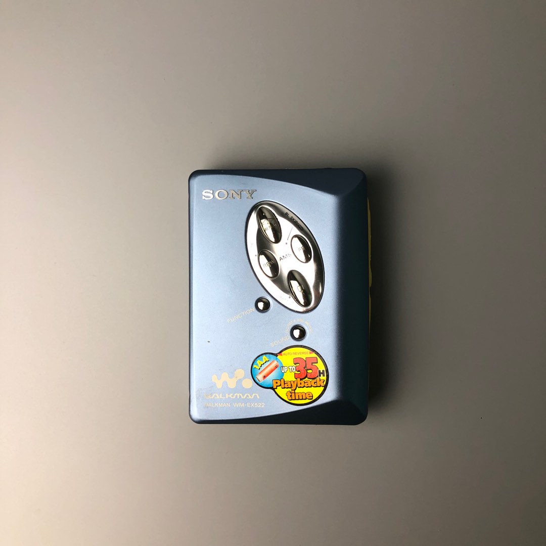RARE Sony walkman ex-522, TV & Home Appliances, TV & Entertainment, Blu ...