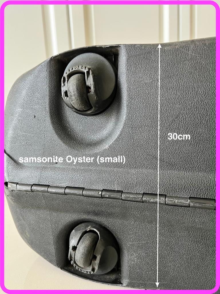 Samsonite oyster clamshell hardcase, Hobbies & Toys, Travel, Luggage on ...