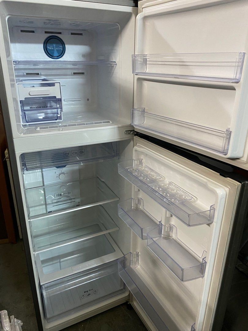 Samsung 321l 2 door fridge / refrigerator, TV & Home Appliances ...