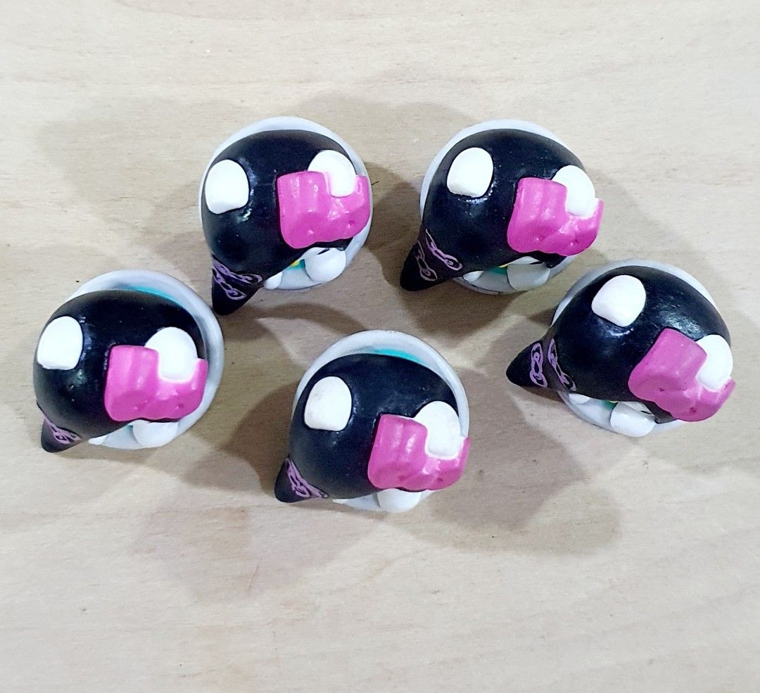 Sanrio Hello Kitty Sadako figure 1pc rm10, Hobbies & Toys, Toys & Games ...