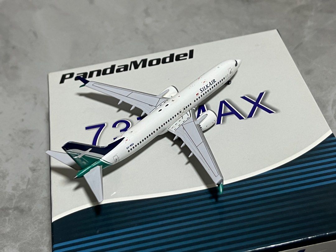 Silkair Boeing 737 Max 8 1:400 Model, Hobbies & Toys, Toys & Games on ...